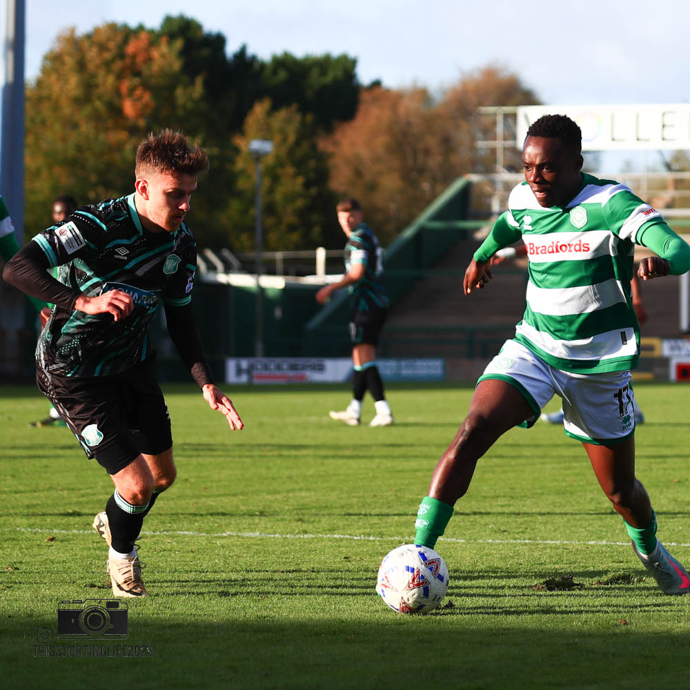 Full-back Davies is latest arrival - Gloverscast